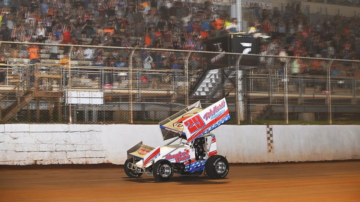 INCREDI-BULL: DANNY DIETRICH DRIVES WEIKERT #29 TO SENSATIONAL $76,500 ...