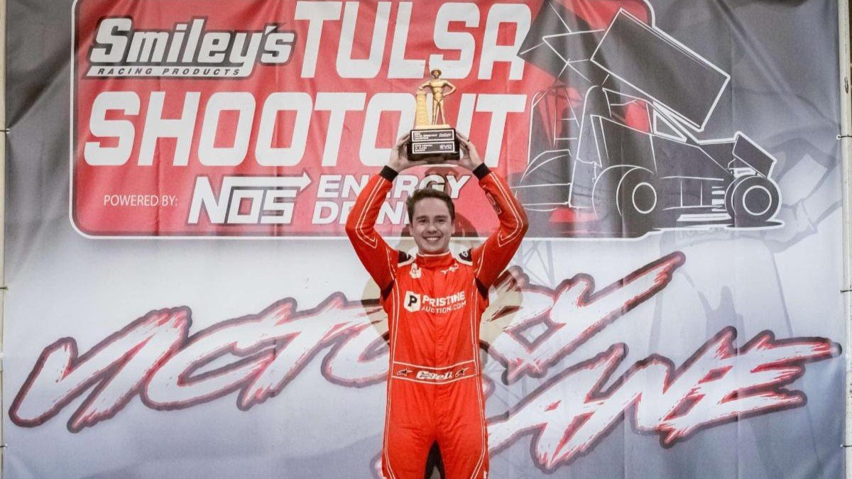 Bell Fends Off Larson at the Line for Tulsa Shootout Glory in Non-Wing ...